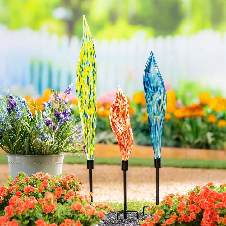 Evergreen Hand-Blown Décor Glass Garden Stakes, Set of 3 – AiHomeCamera