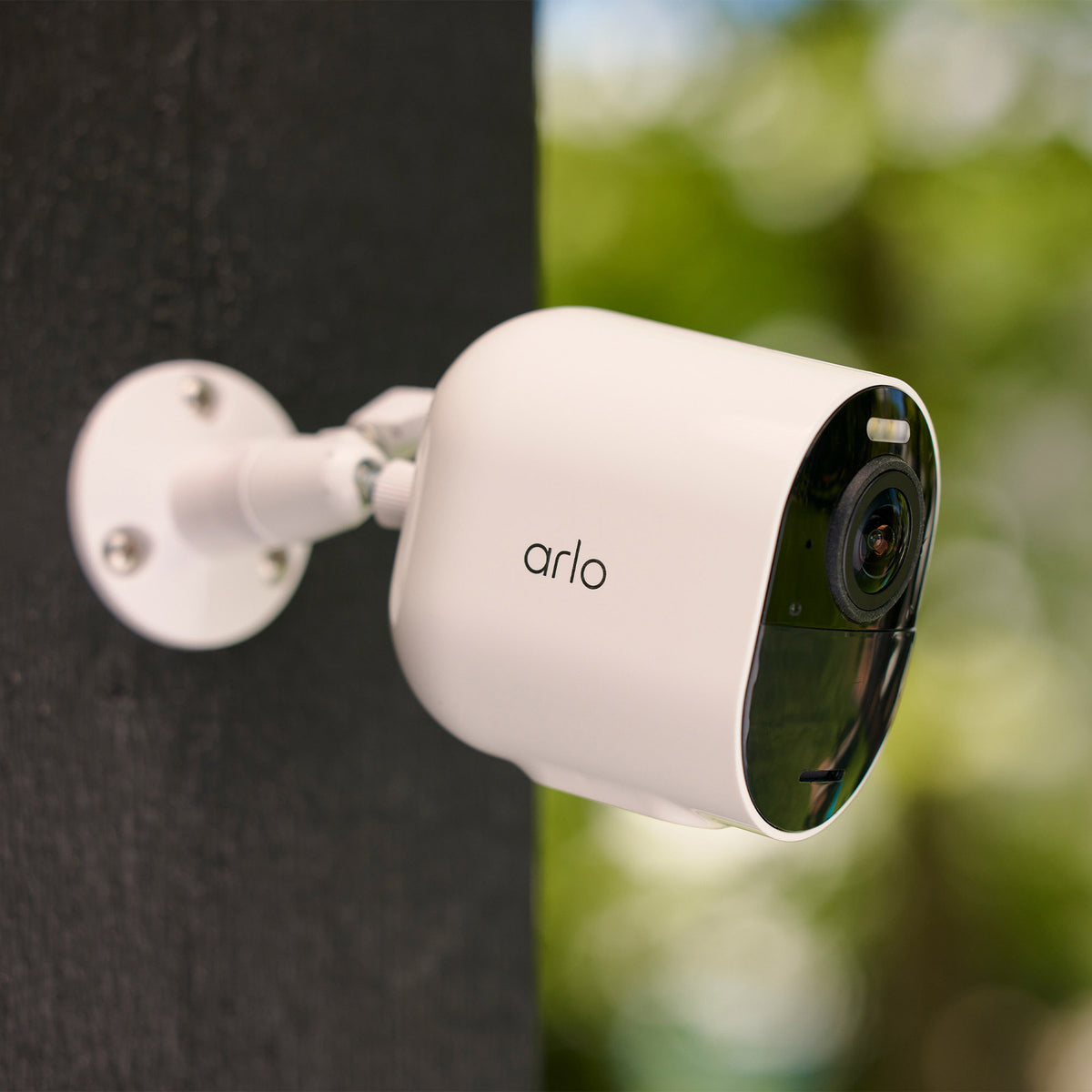 Arlo Ultra Security Camera 4K (3Rd Gen), 3-Pack, White with Smart Hub ...